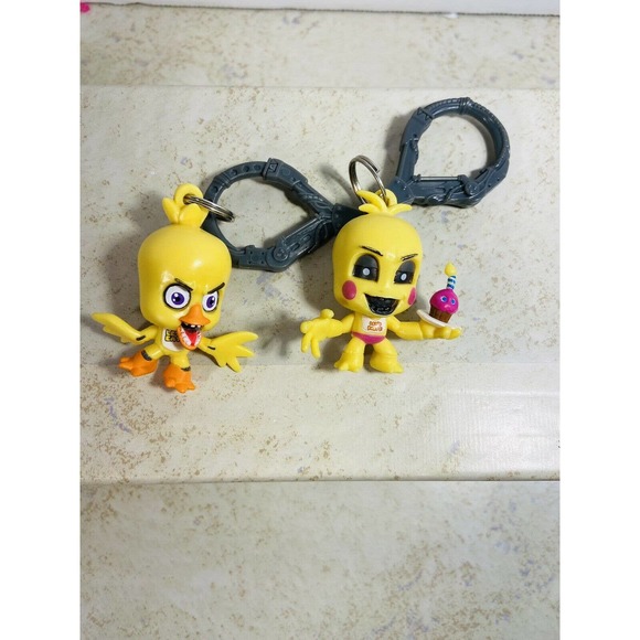 unknown | Toys | Fnaf Five Nights At Freddies Keychains Figures Chica ...